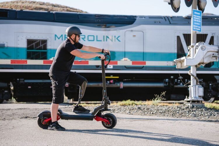 Electric scooter technology advancements: Dual shock absorption and ...