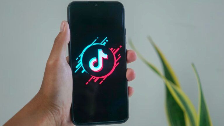 How to enable TikTok Auto Scroll function? - TechBriefly