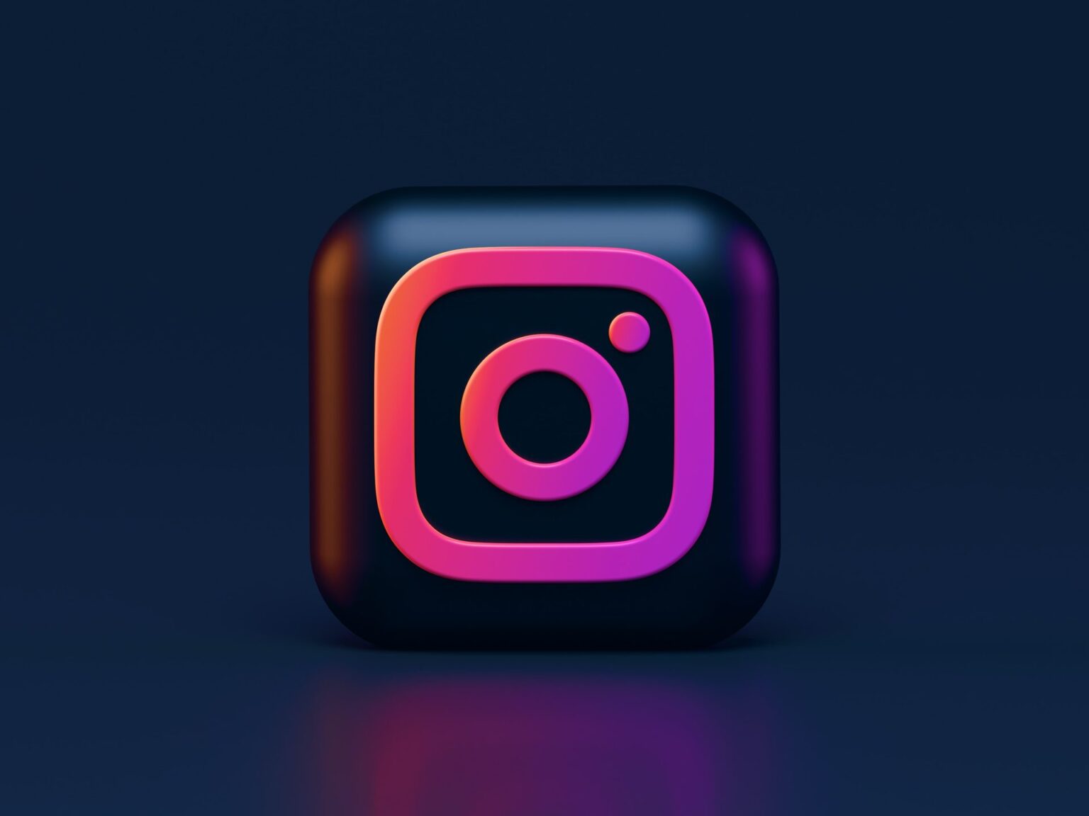 How to fix Instagram messages blacked out easily - TechBriefly