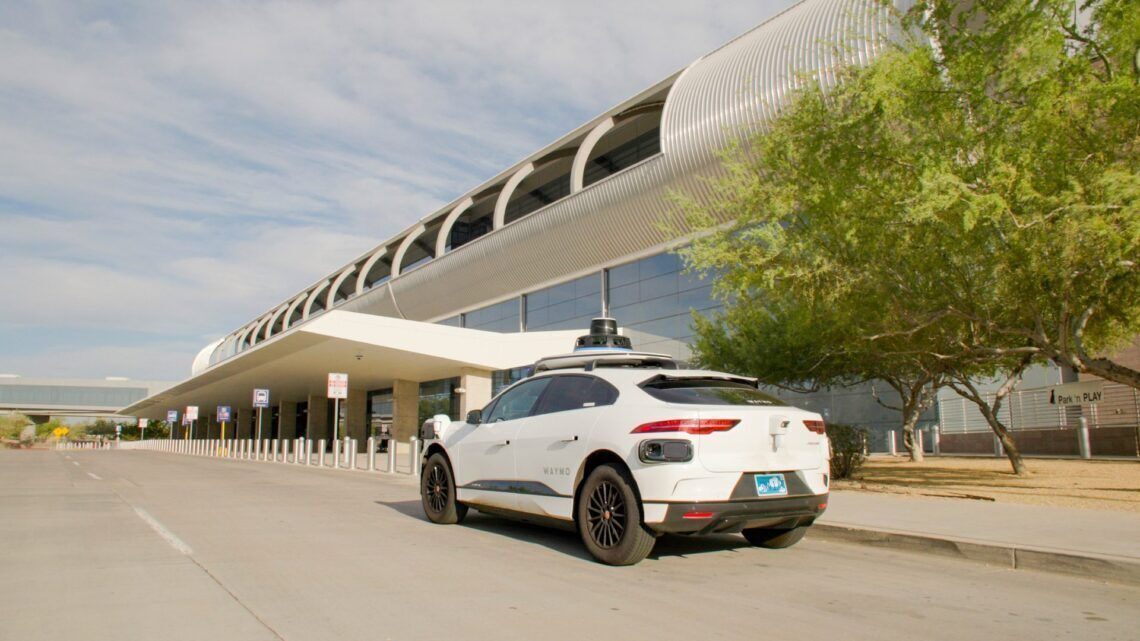 Robotaxis can now officially start picking up passengers - TechBriefly