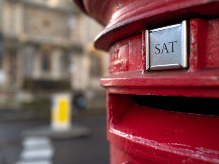 Royal Mail Tracking not working: How to fix - TechBriefly